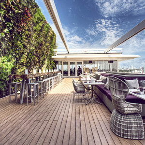 Colocação Deck para Bar – Floor Restauração de Decks e Pergolados